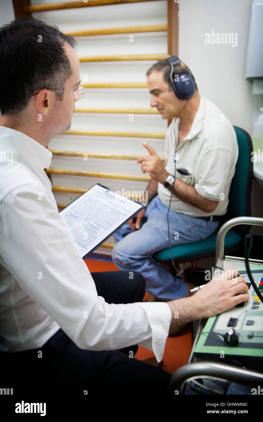 AUDIOMETRY, ELDERLY PERSON Stock Photo - Alamy