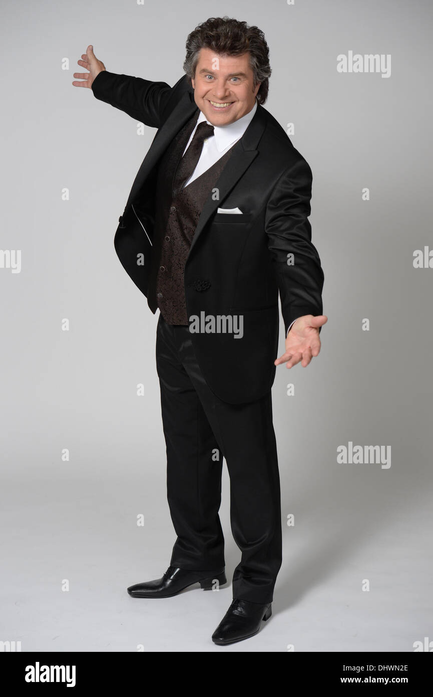 dpa-Exclusive - Austrian television presenter and singer Andy Borg ...