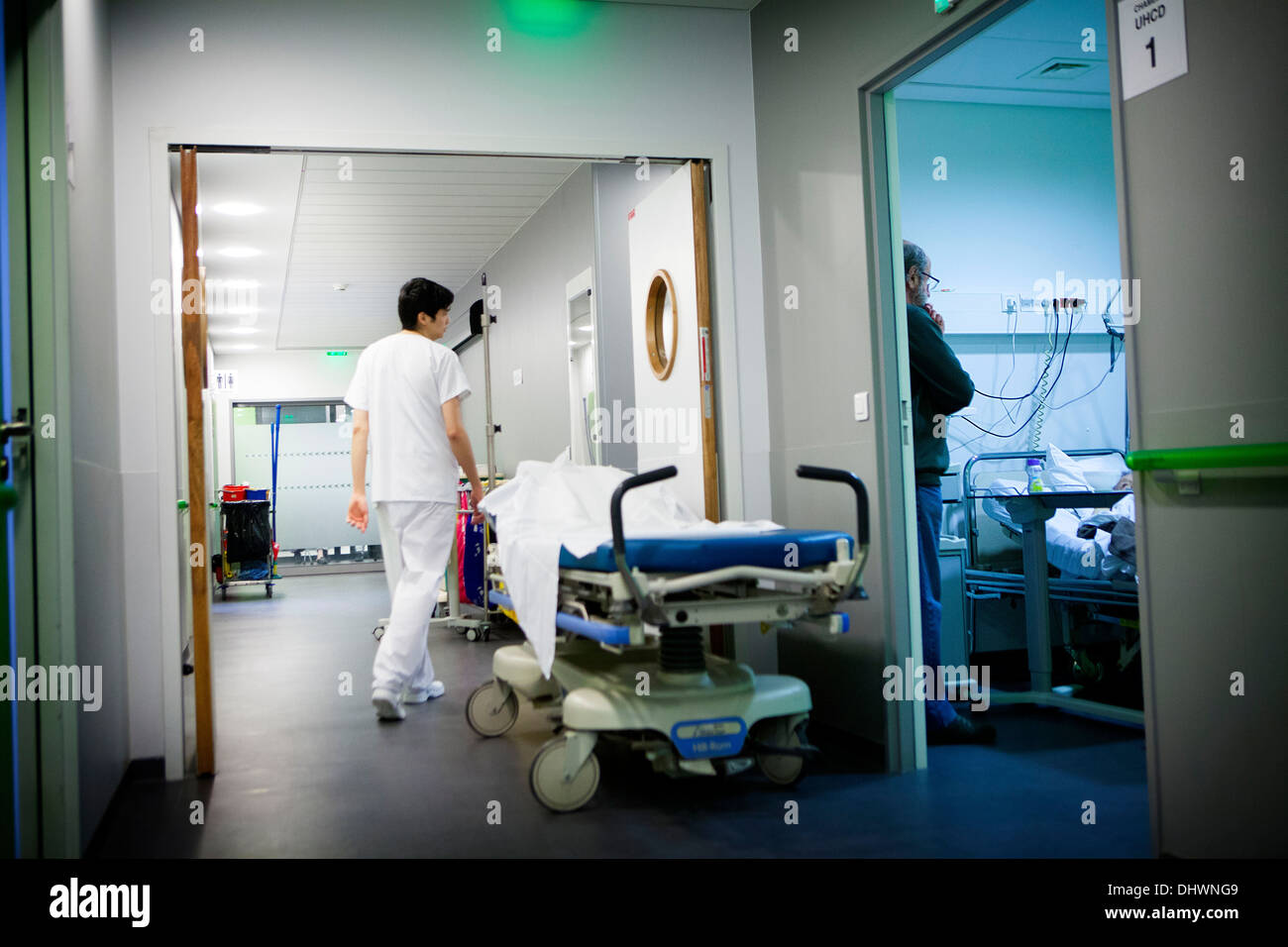 EMERGENCY CASE, HOSPITAL Stock Photo - Alamy