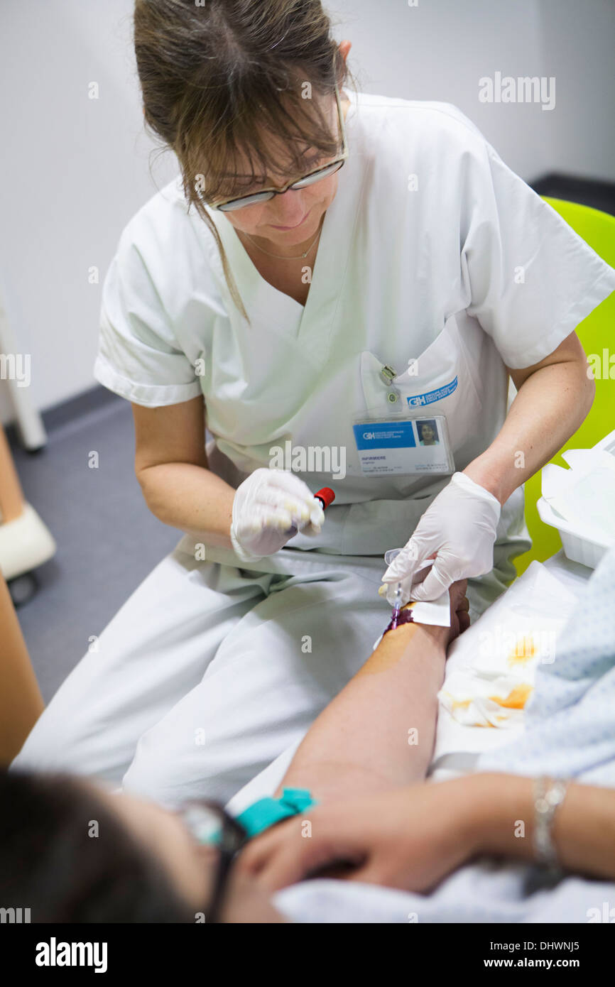 EMERGENCY CASE, HOSPITAL Stock Photo - Alamy