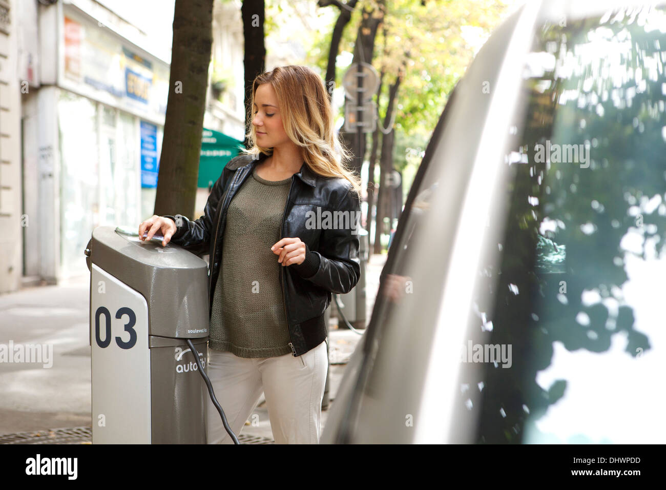 Carsharing hi-res stock photography and images - Alamy