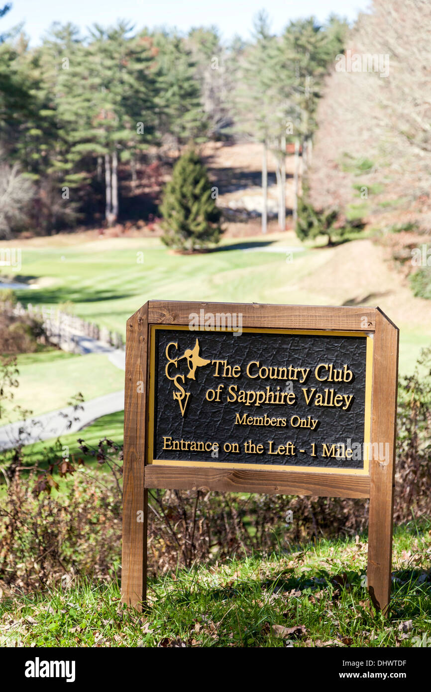 Monument sign for the Country Club of Sapphire Valley golf course near ...