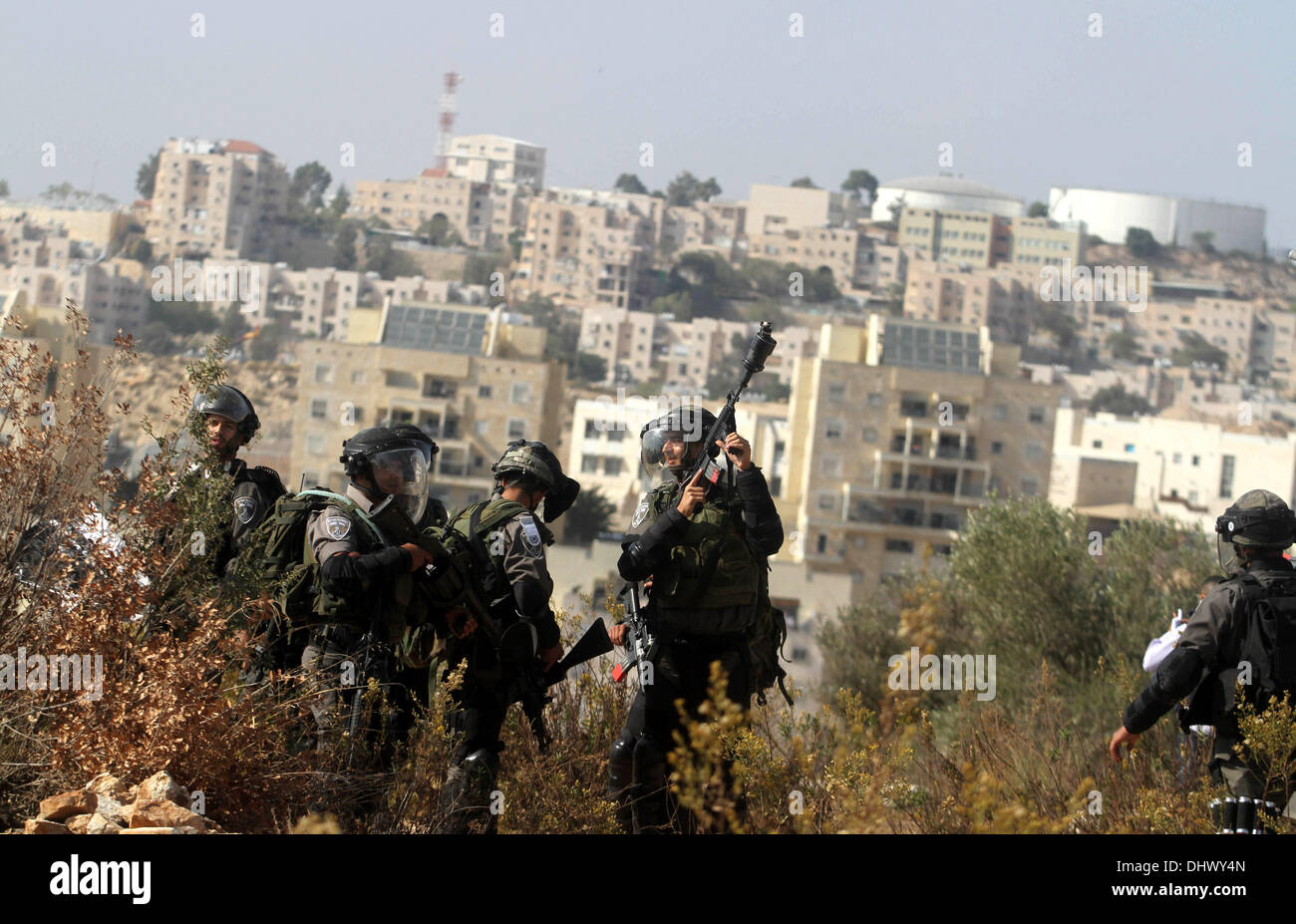 Ramallah, West Bank, Palestinian Territory, . 15th Nov, 2013. Israeli ...