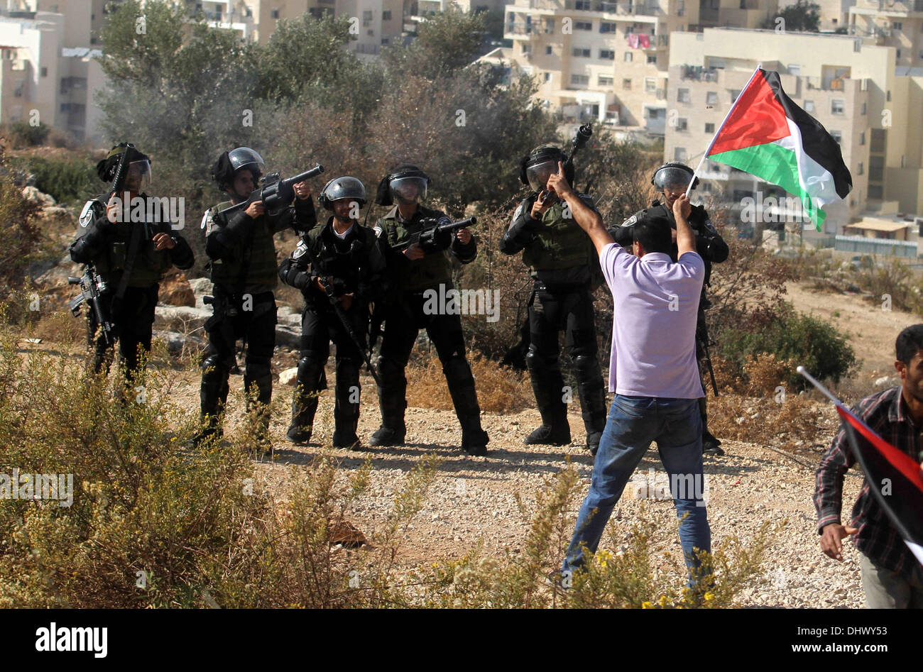 Ramallah, West Bank, Palestinian Territory, . 15th Nov, 2013. Israeli ...
