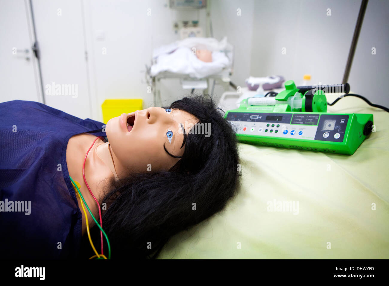 Hospital simulation room hi-res stock photography and images - Alamy
