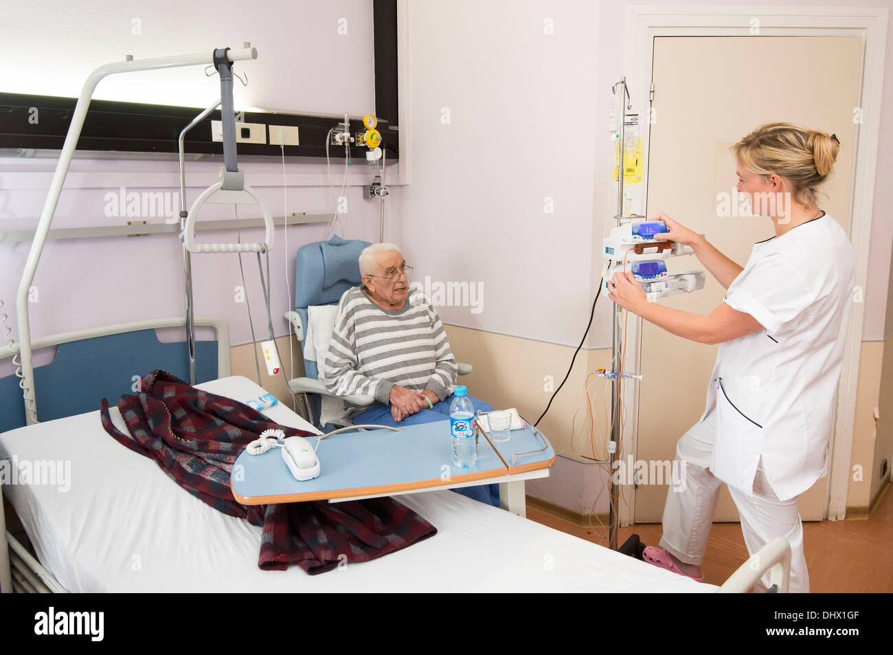 GERIATRIC HOSPITAL UNIT Stock Photo - Alamy
