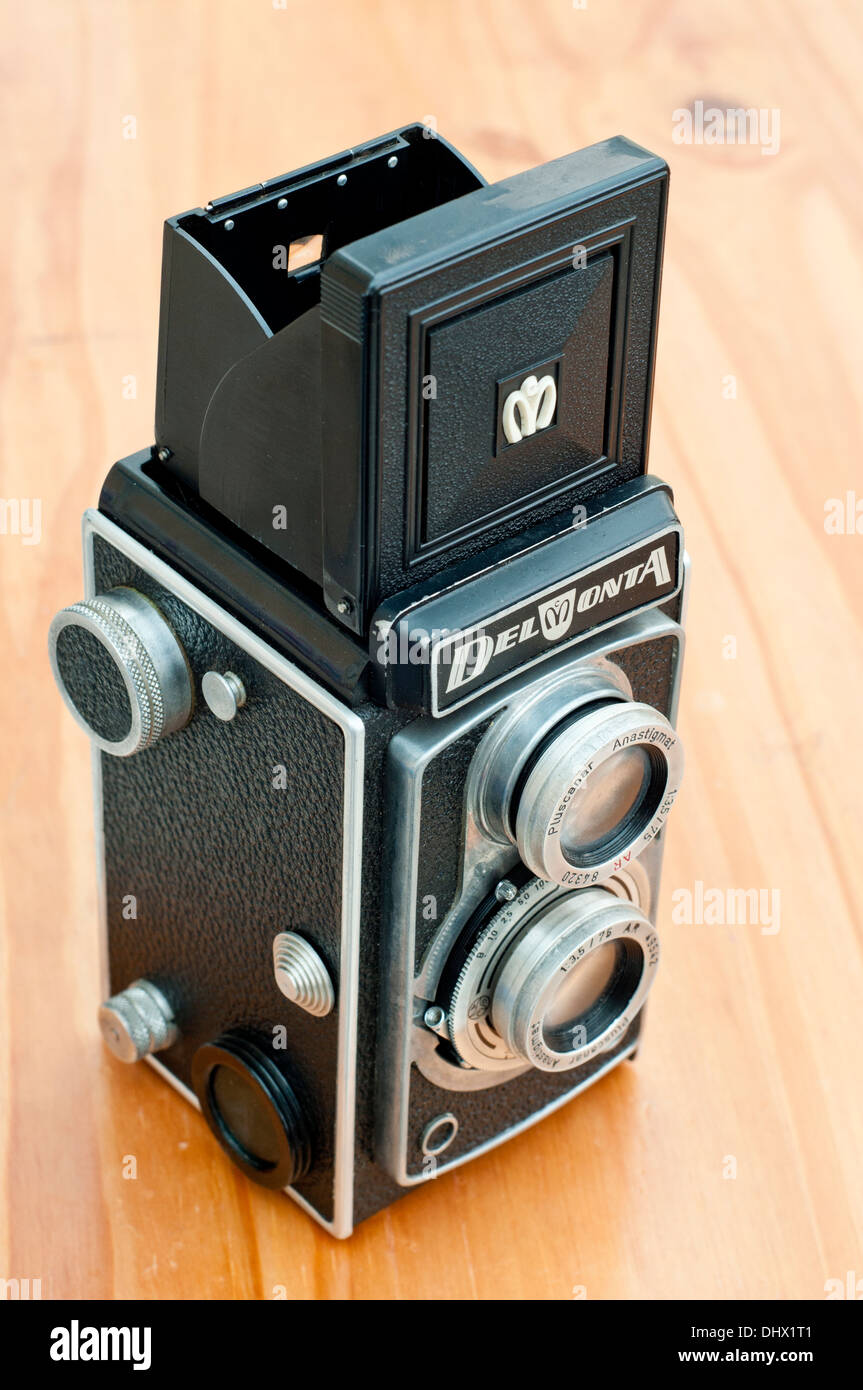 Reflex cameras hi-res stock photography and images - Alamy