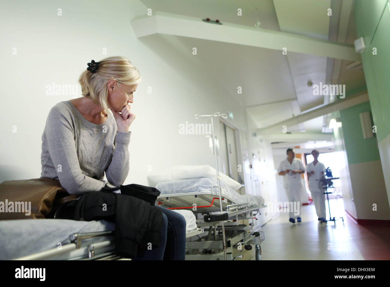 EMERGENCY CASE, HOSPITAL Stock Photo - Alamy