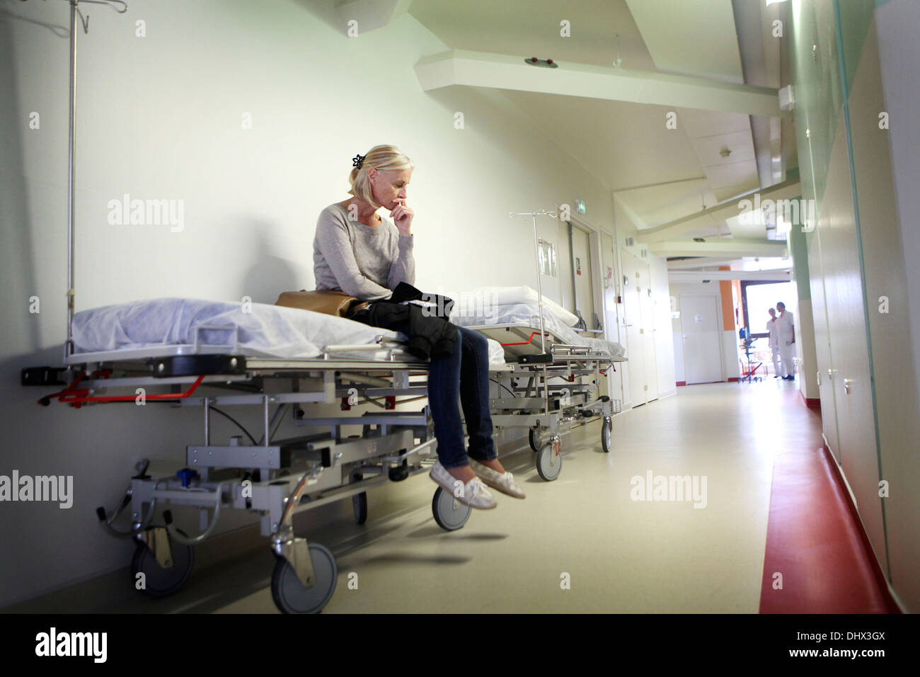 EMERGENCY CASE, HOSPITAL Stock Photo - Alamy