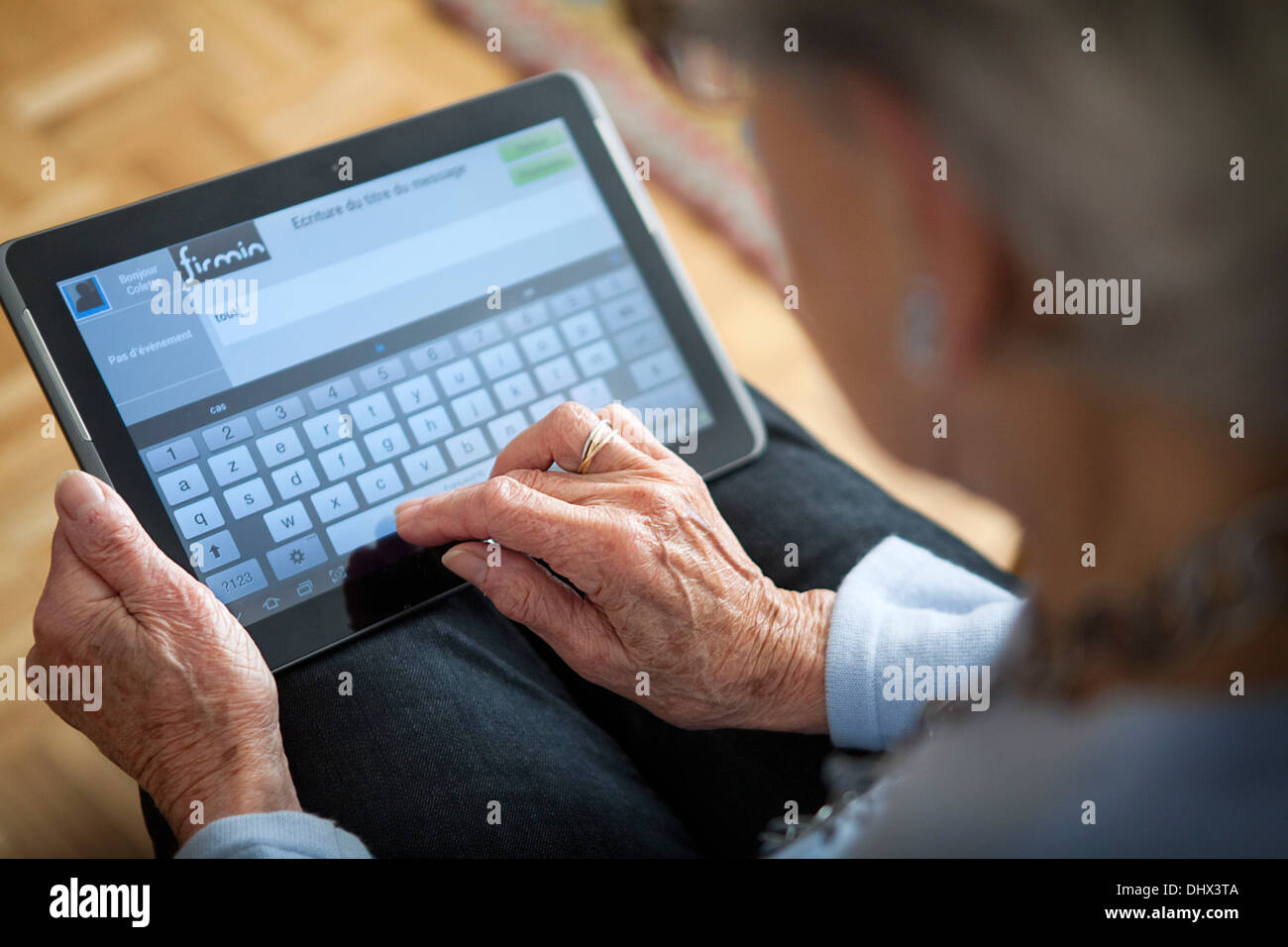 Tablet person hi-res stock photography and images - Alamy
