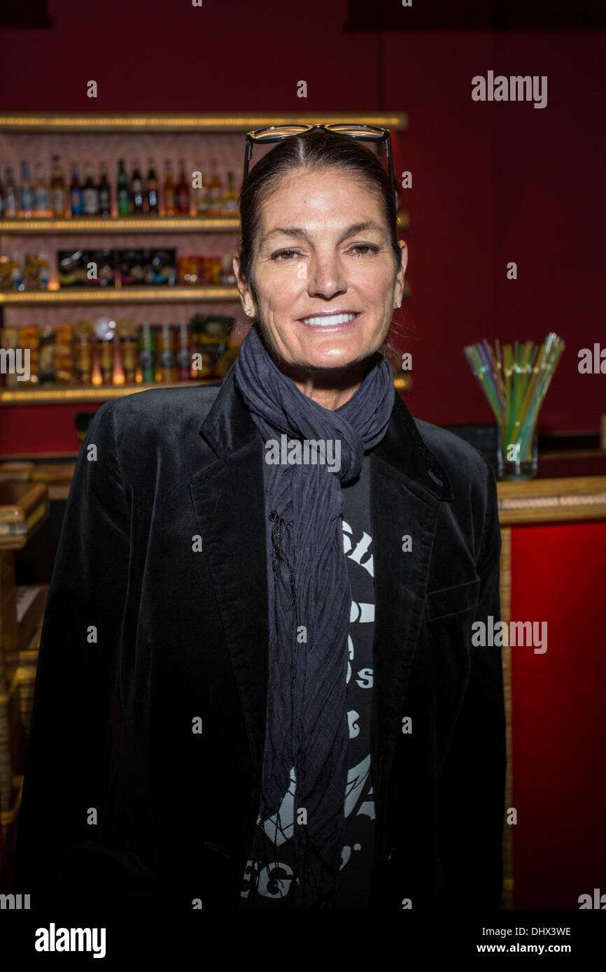 Barbara mcqueen hi-res stock photography and images - Alamy