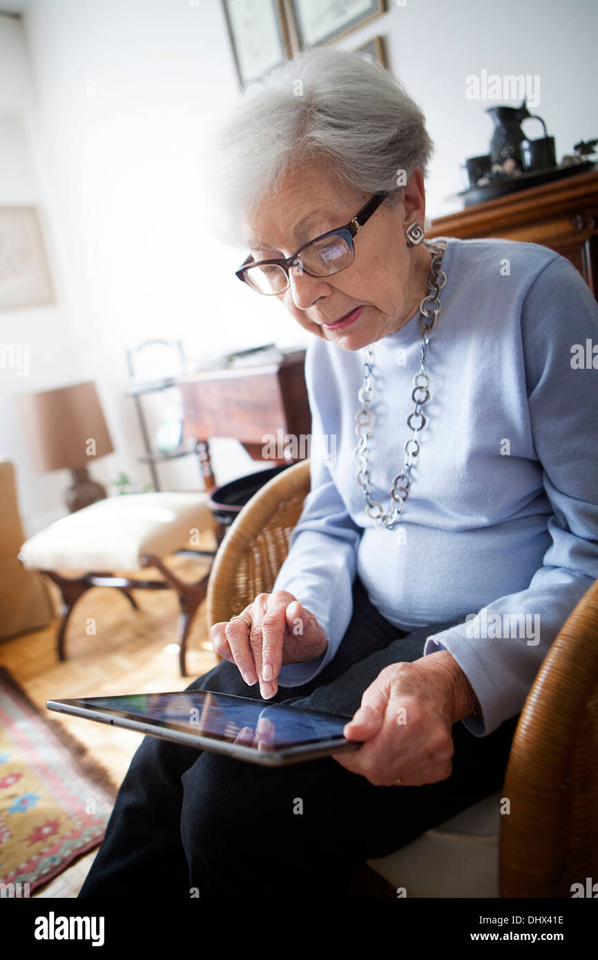 100 year old elderly person hi-res stock photography and images - Alamy