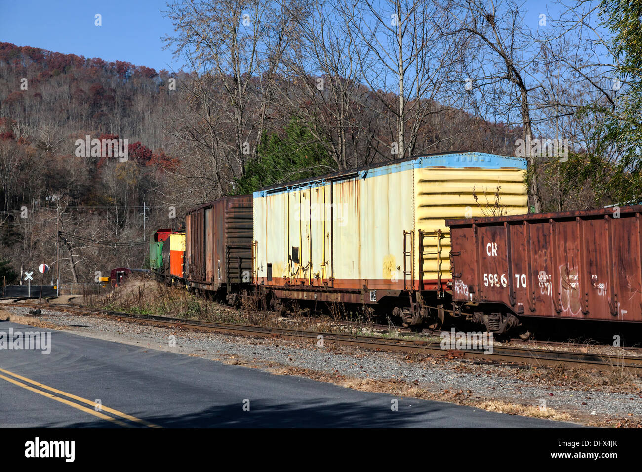 Railroad cars hi-res stock photography and images - Alamy