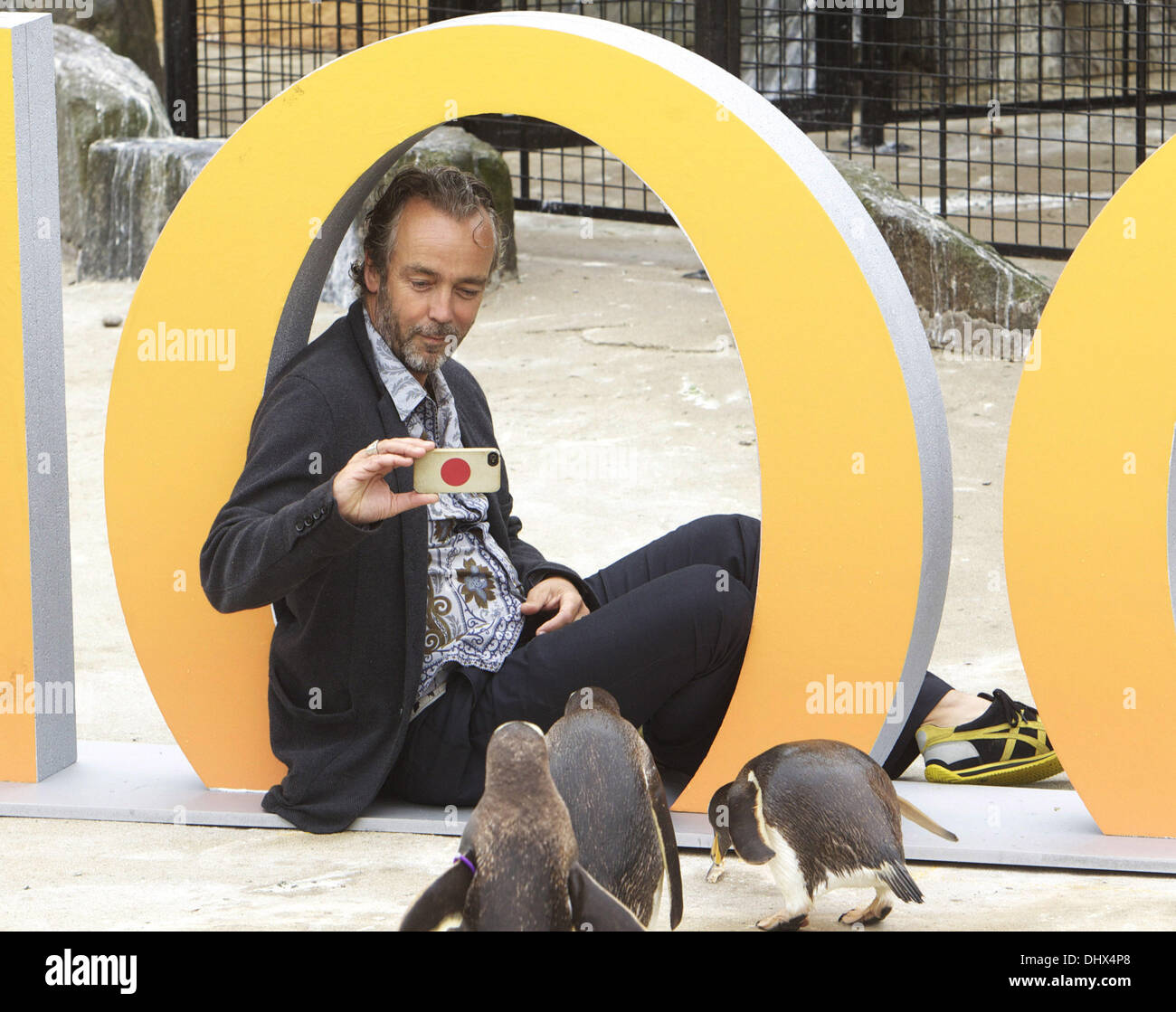 Actor John Hannah stopped by Edinburgh Zoo to celebrate the famous ...