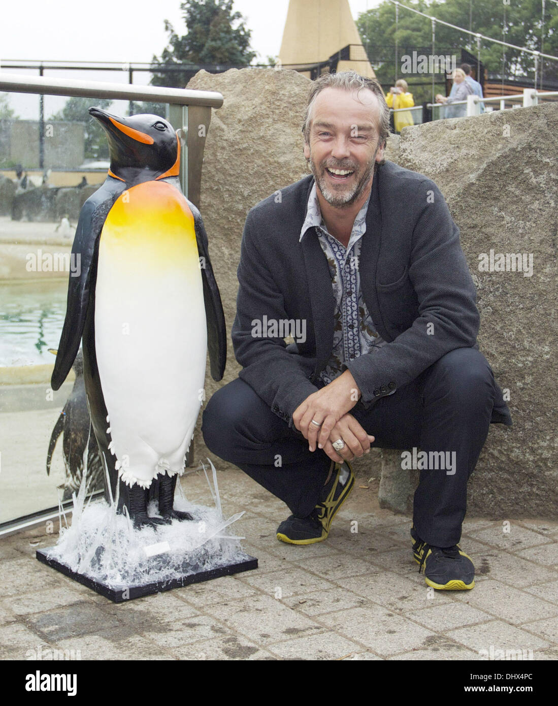 Actor John Hannah stopped by Edinburgh Zoo to celebrate the famous ...