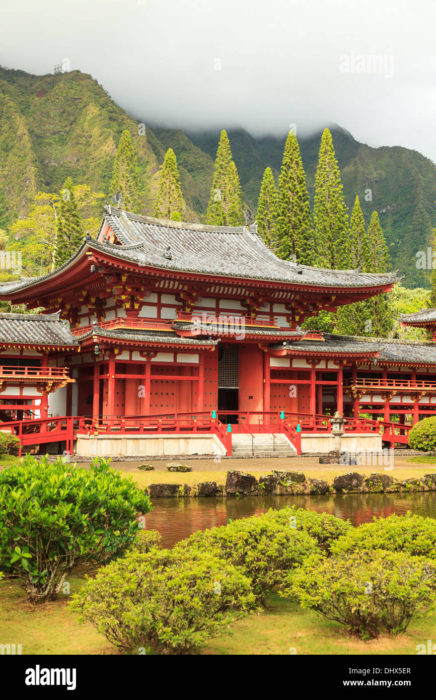 Hawaii temple hi-res stock photography and images - Alamy