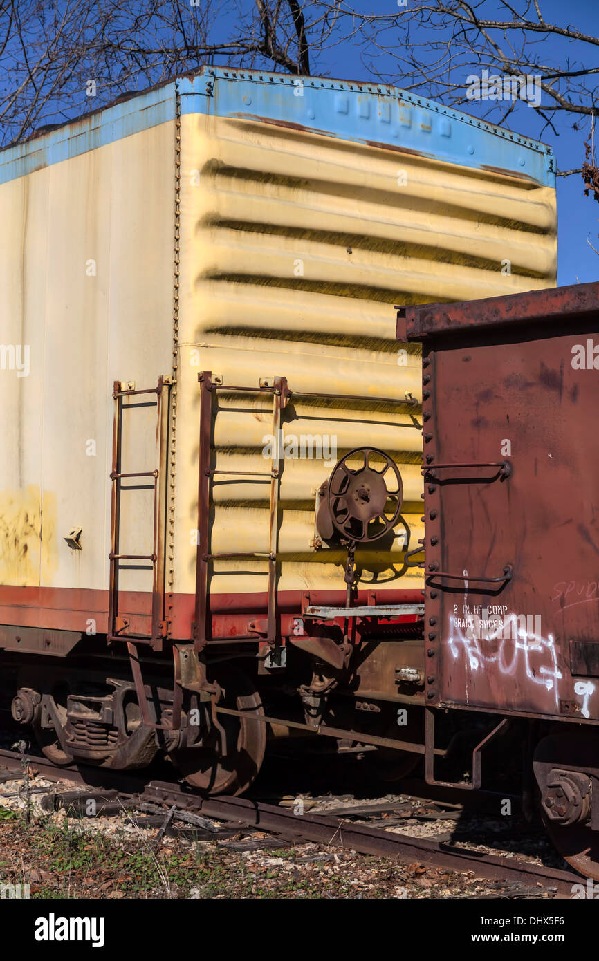 Railroad cars hi-res stock photography and images - Alamy