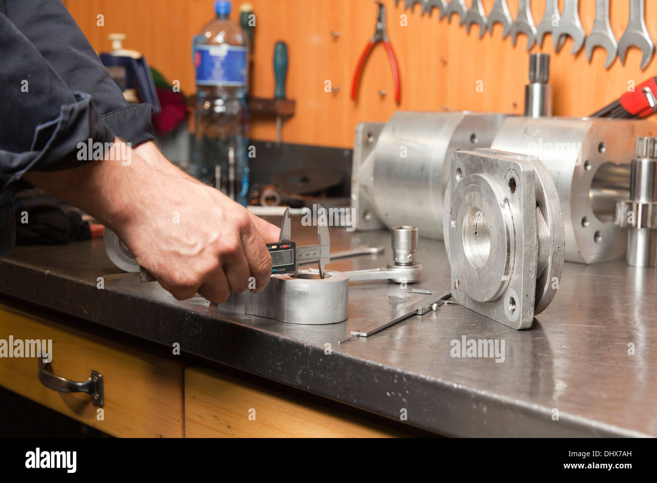 metal parts of hydraulic machines Stock Photo - Alamy