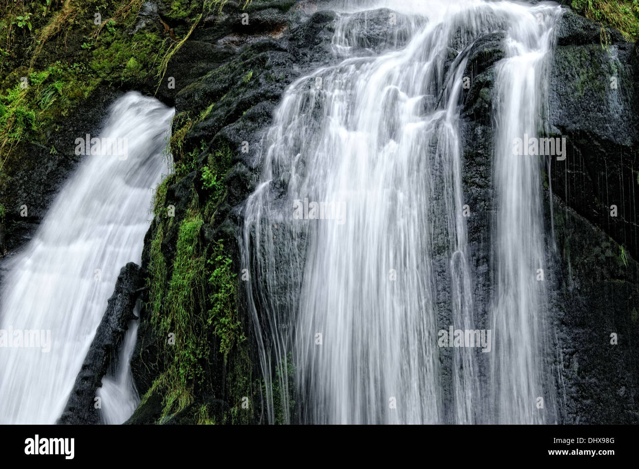 Cliff over water hi-res stock photography and images - Alamy