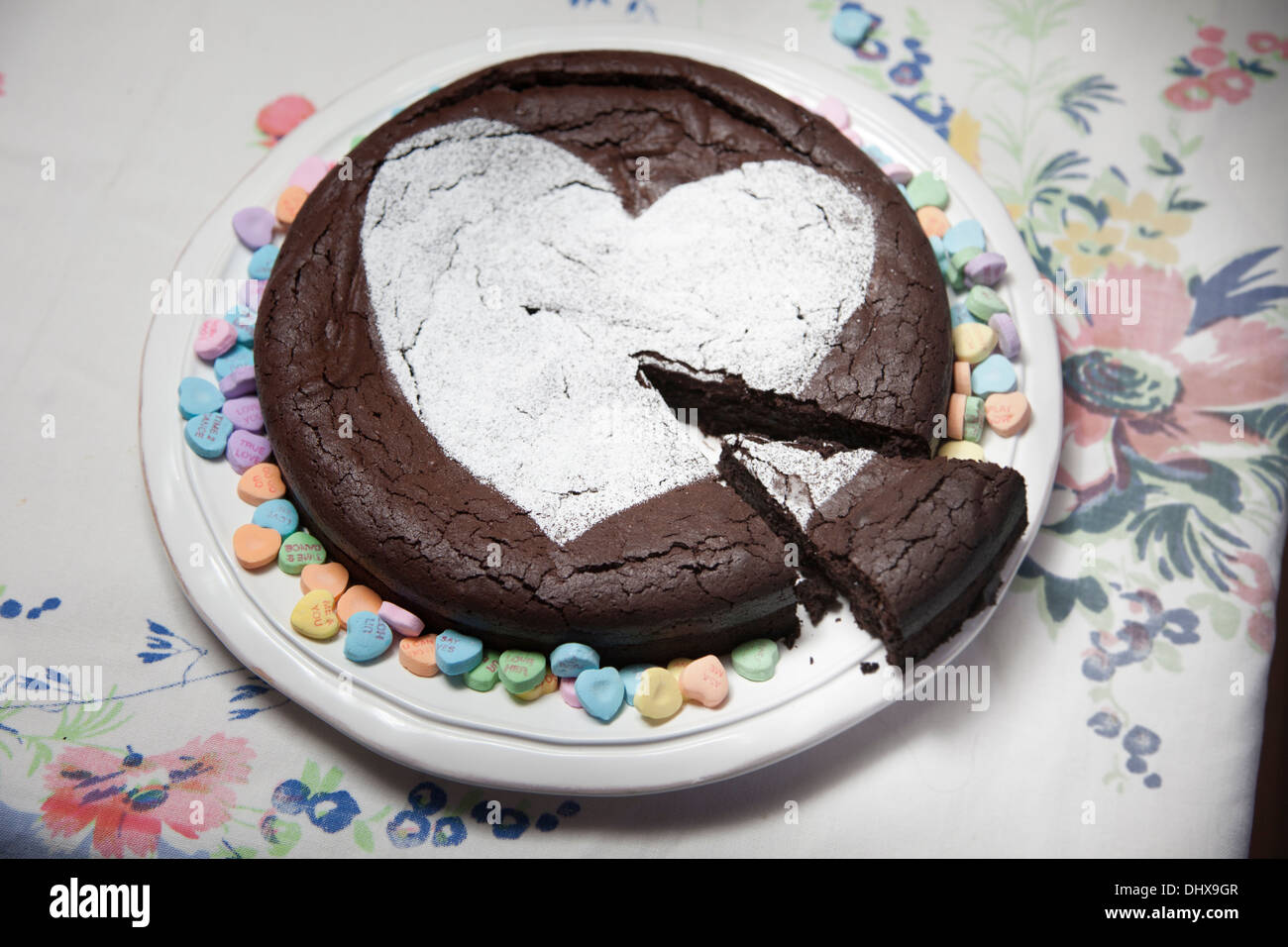 cake with sugar heart Stock Photo - Alamy