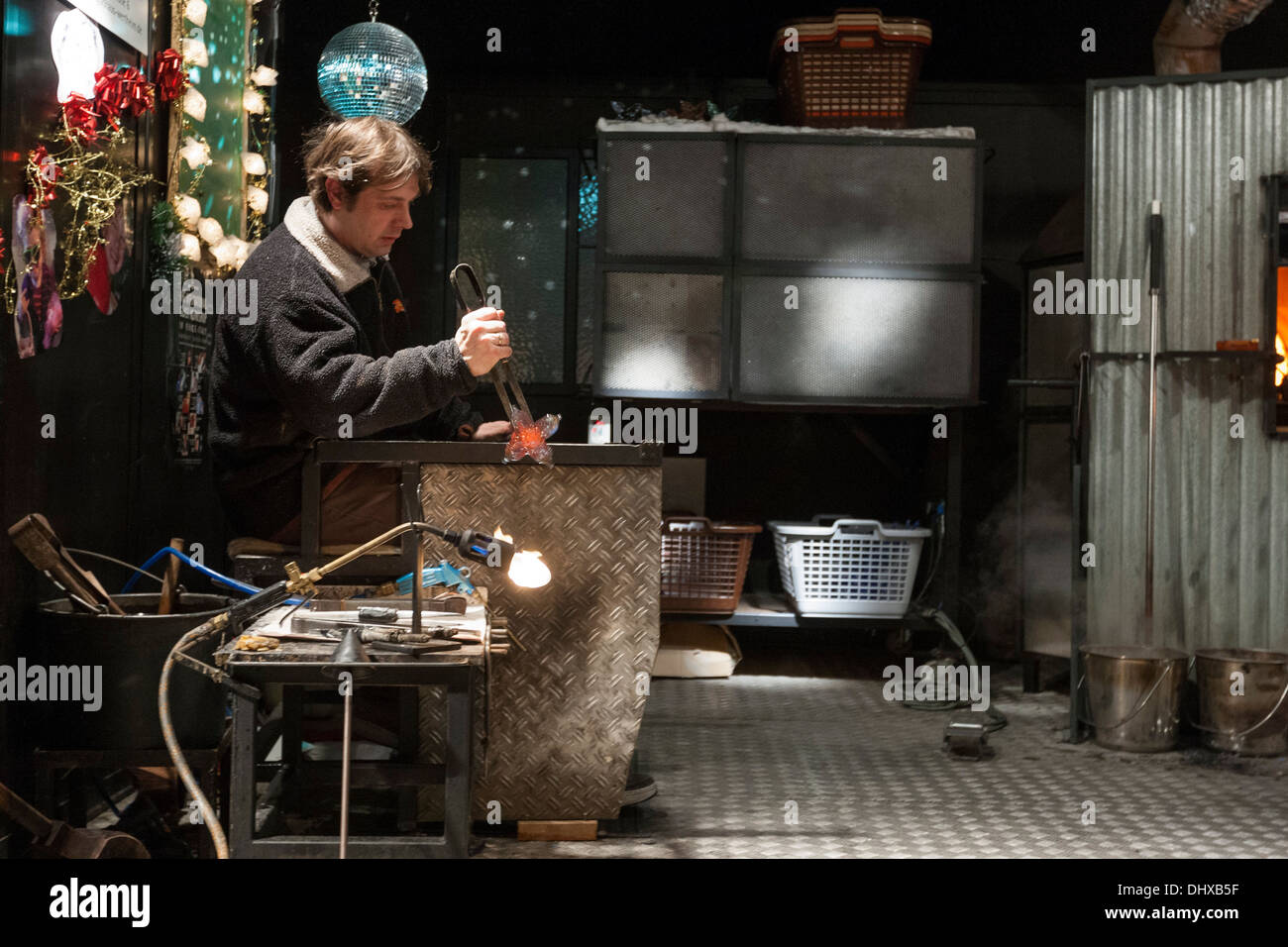 German glass artisan hi-res stock photography and images - Alamy