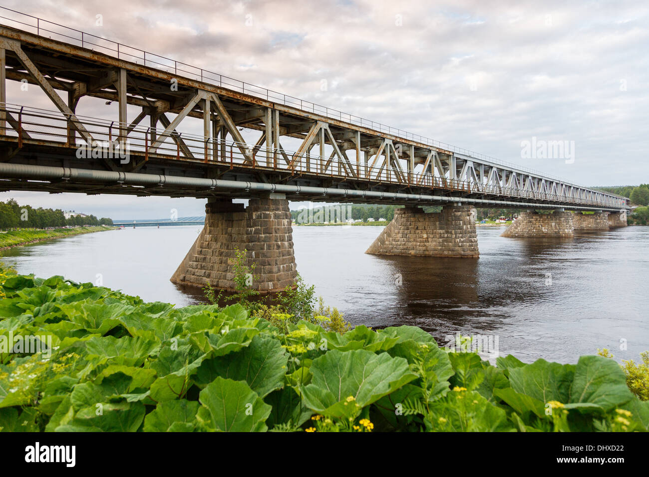 Double deck bridge hi-res stock photography and images - Alamy