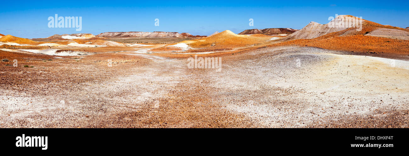The arid desert badlands at Coober Pedy opal mining town in South ...