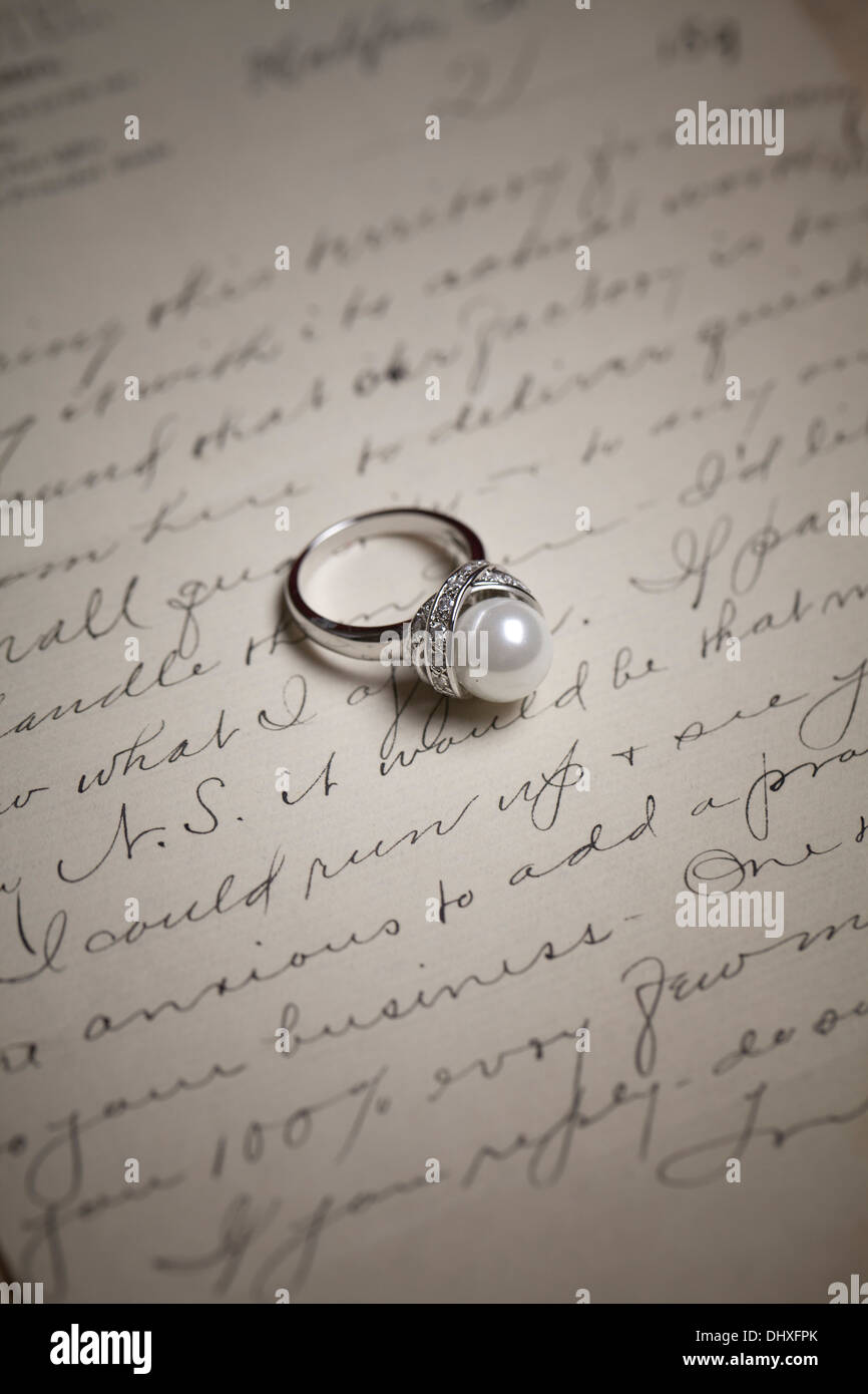 Ring Pearl old vintage letter writing Stock Photo - Alamy