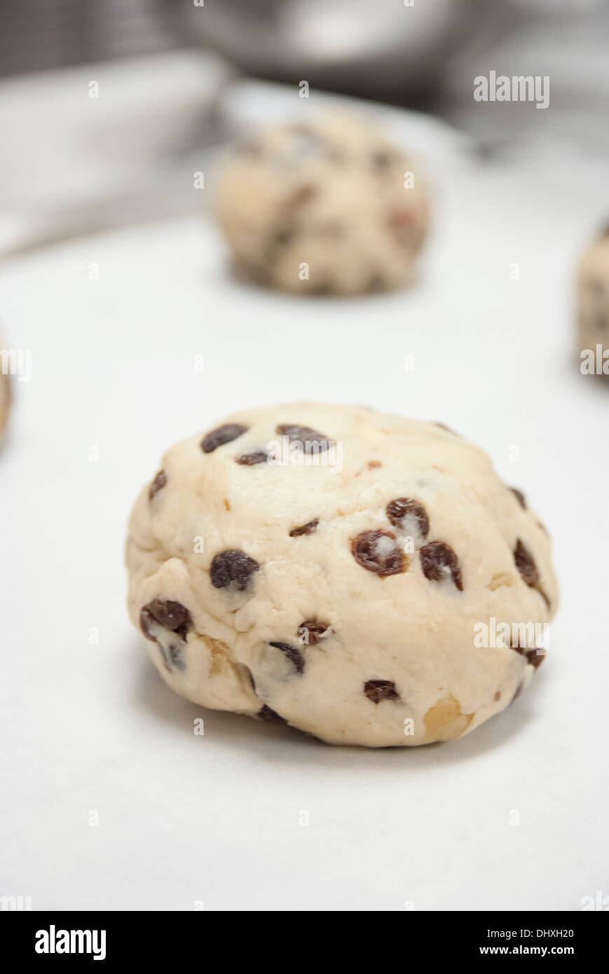 Bread baking in a commercial kitchen Stock Photo - Alamy