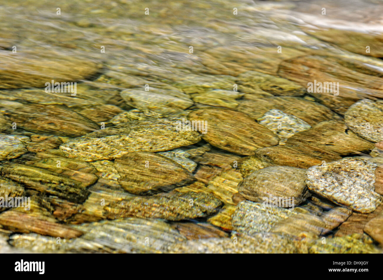 Pebbles in stream hi-res stock photography and images - Alamy