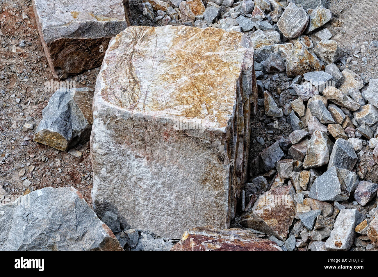 Granite cubes hi-res stock photography and images - Alamy
