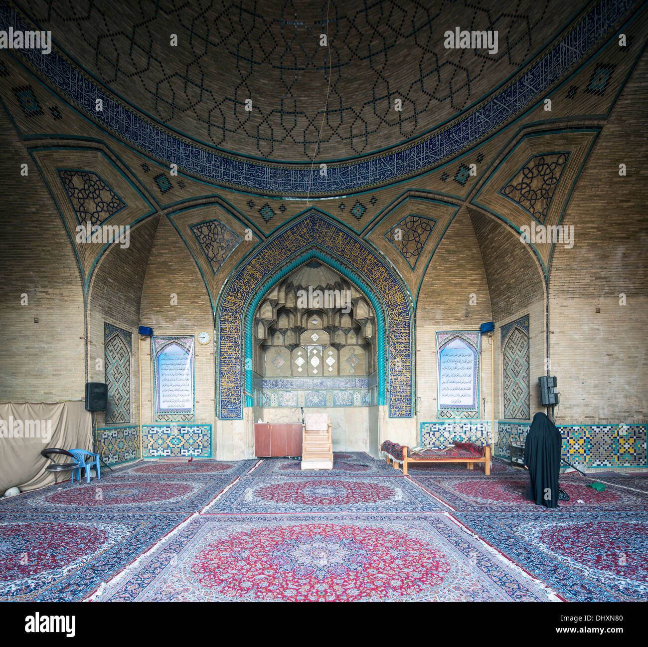 qibla dome chamber, Masjid-i Hakim, Isfahan, Iran Stock Photo - Alamy