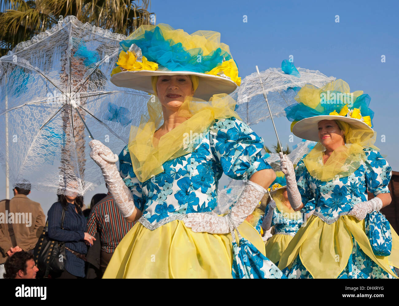 Spain parade women hi-res stock photography and images - Alamy