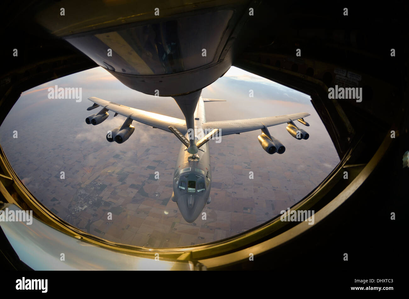 Members of the 128th Air Refueling Wing, Milwaukee, refuel a B-52 ...