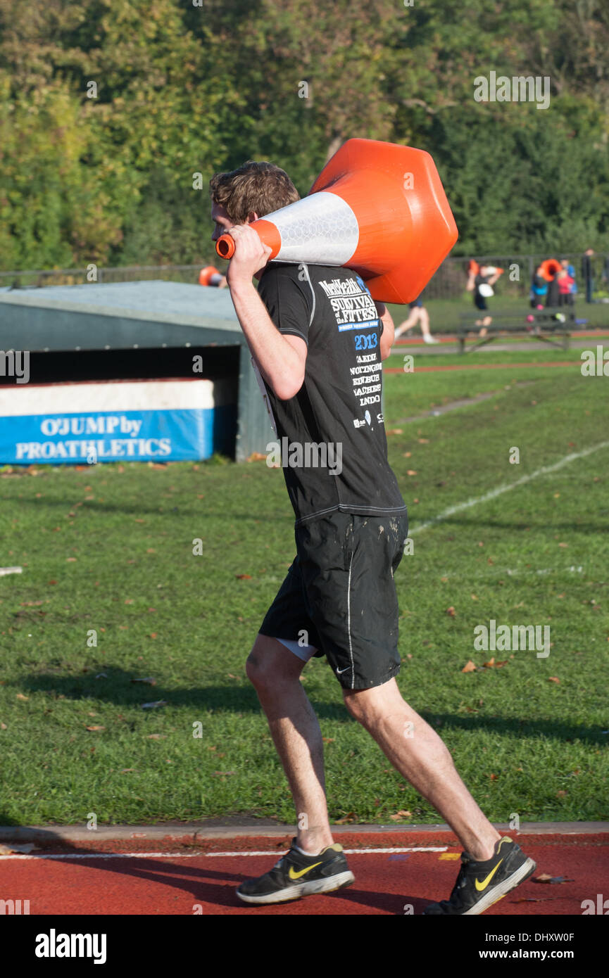 Battersea Park, London, UK. 16th November 2013. Runners race around the ...