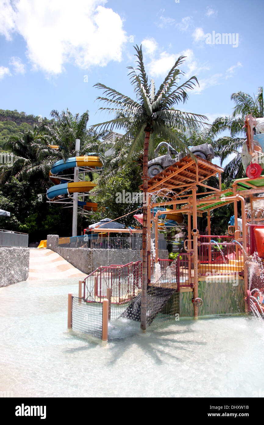 Summer fun pools slides hi-res stock photography and images - Alamy