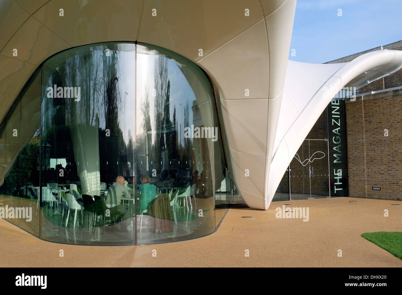 Serpentine gallery hi-res stock photography and images - Alamy