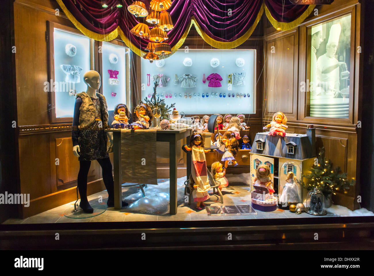 Paris, France. French Department Store, People Window Shopping ...