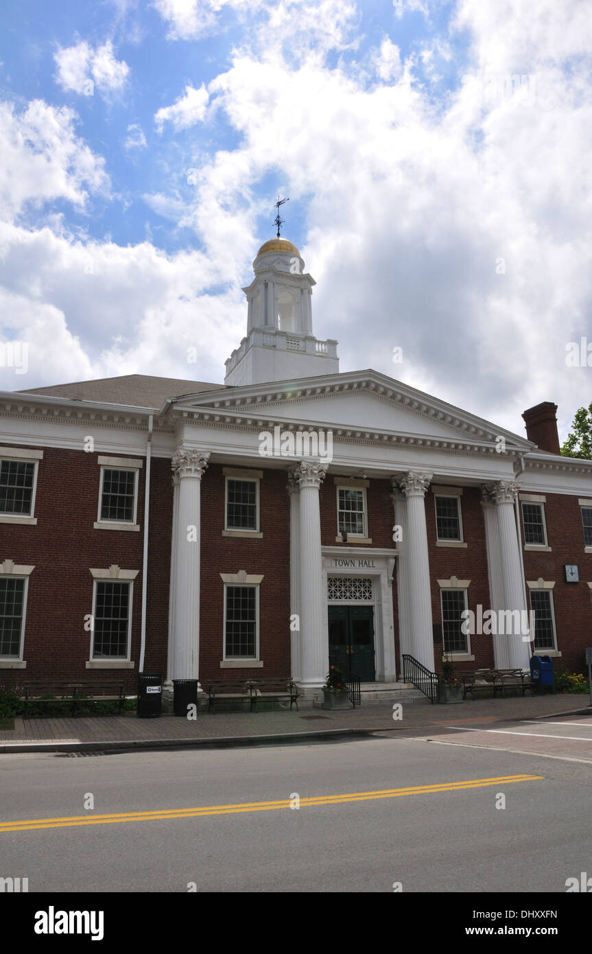 Downtown lenox massachusetts usa hi-res stock photography and images ...