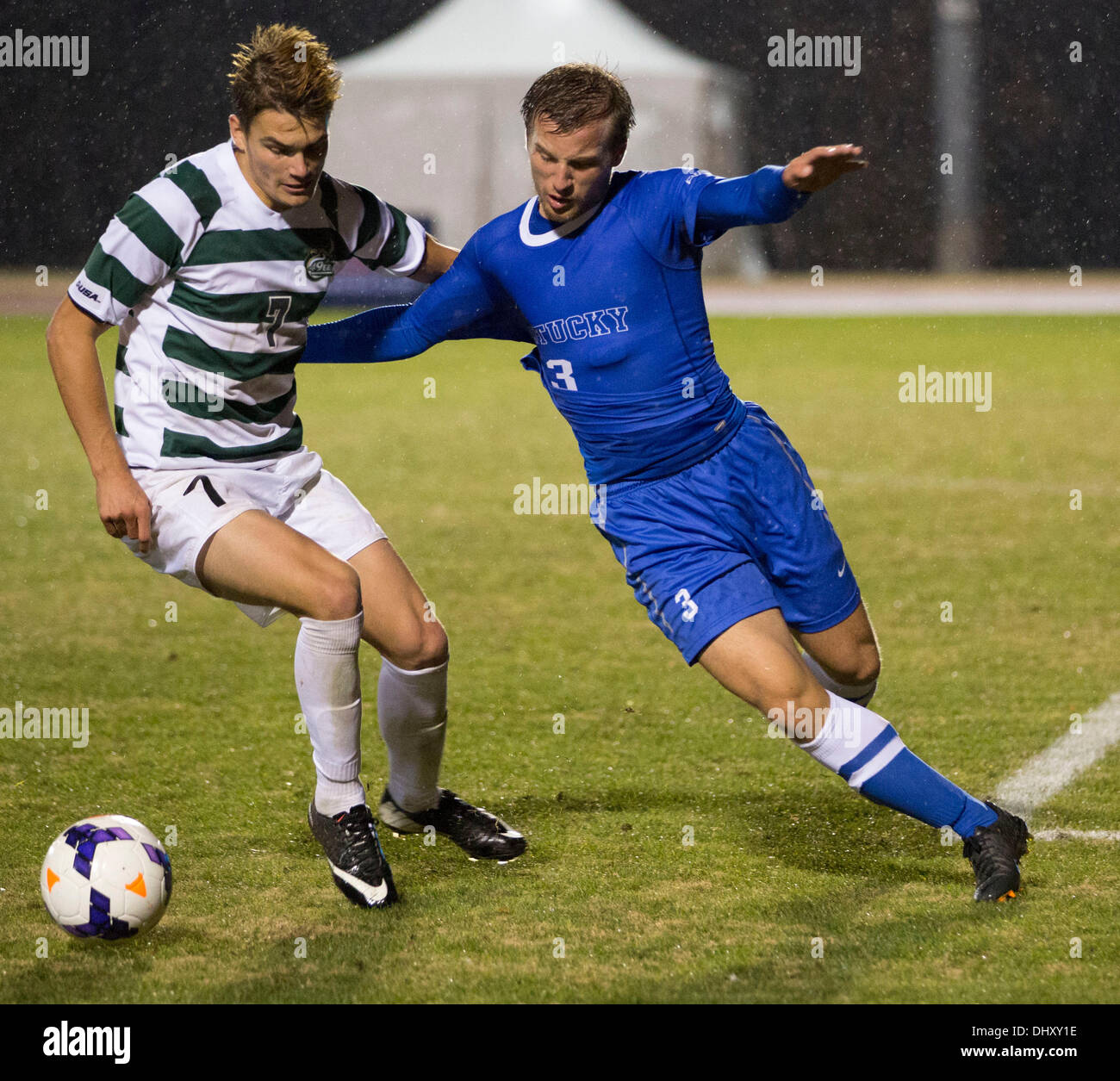 Charlotte, North Carolina, USA. 15th Nov, 2013. Kentucky Defender ...