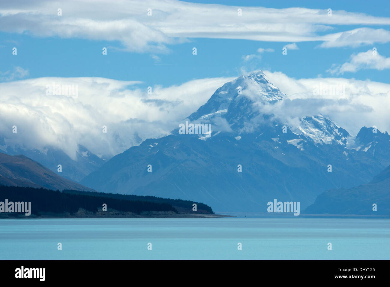 Highest Mountain In New Zealand High Resolution Stock Photography and ...