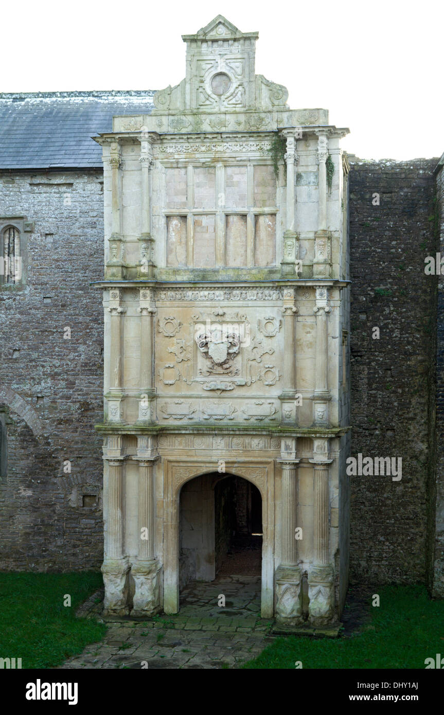 Tudor mansion hi-res stock photography and images - Alamy