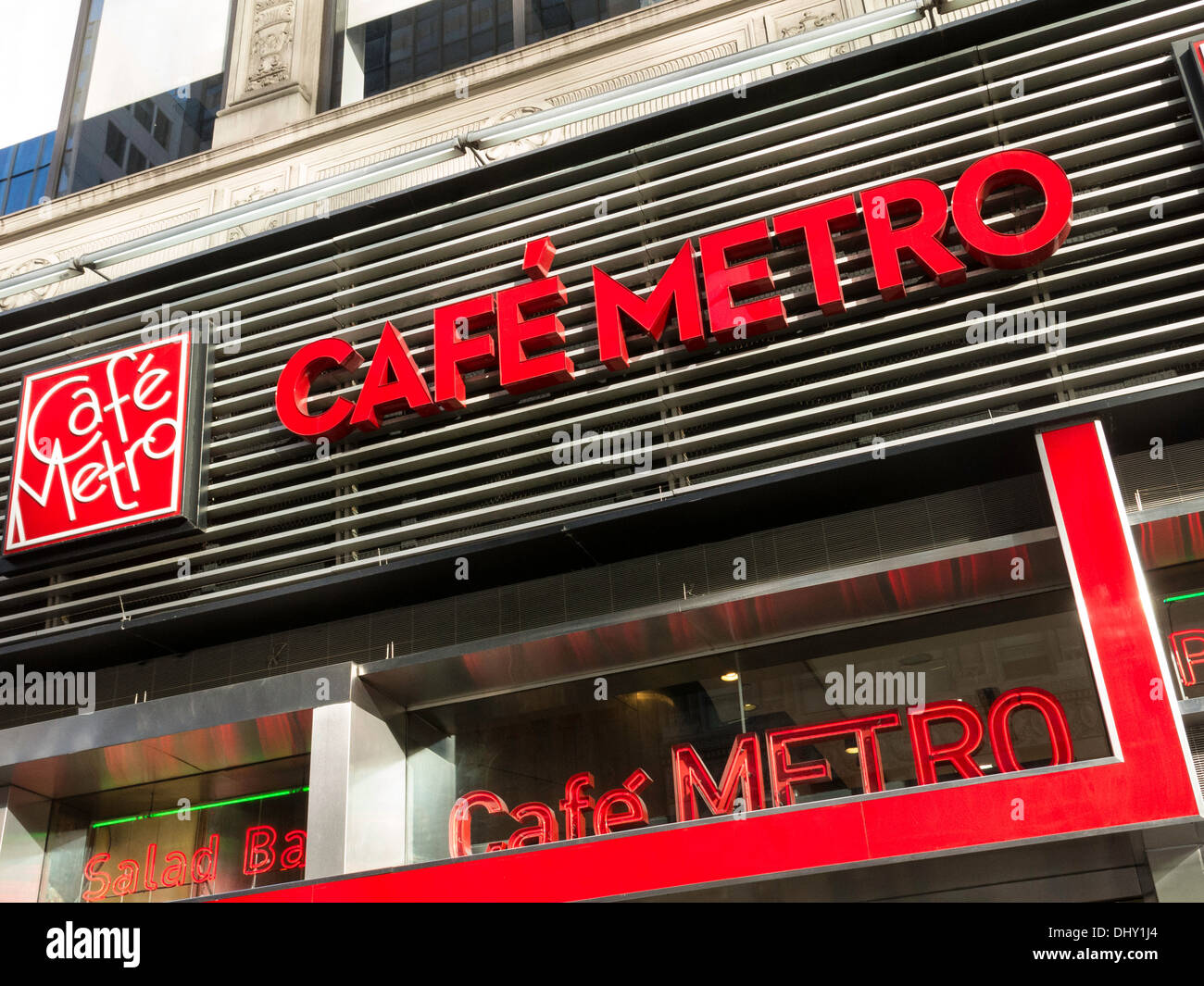 Cafe metro hi-res stock photography and images - Alamy