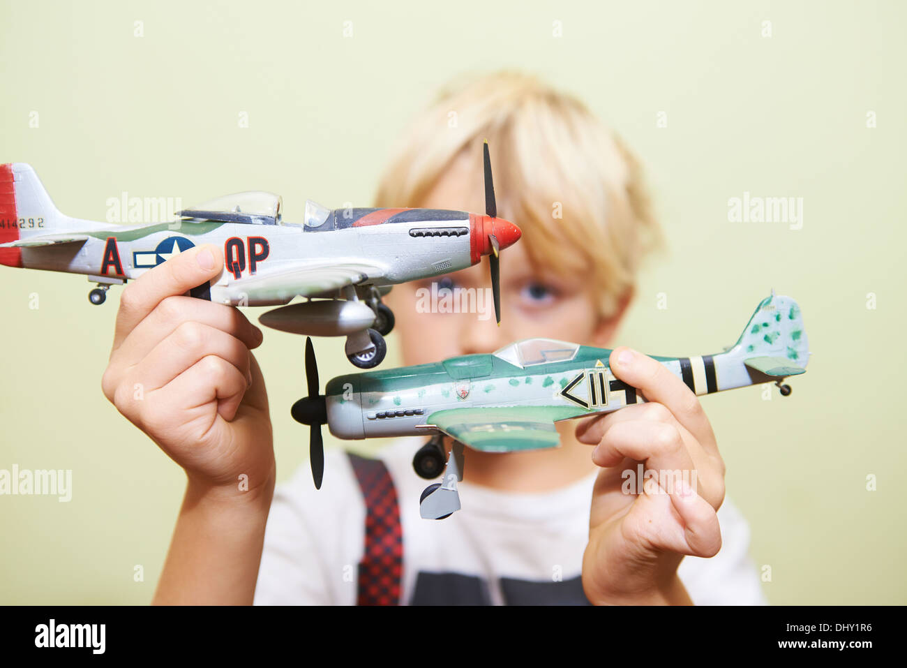 World war 2 toy plane hi-res stock photography and images - Alamy