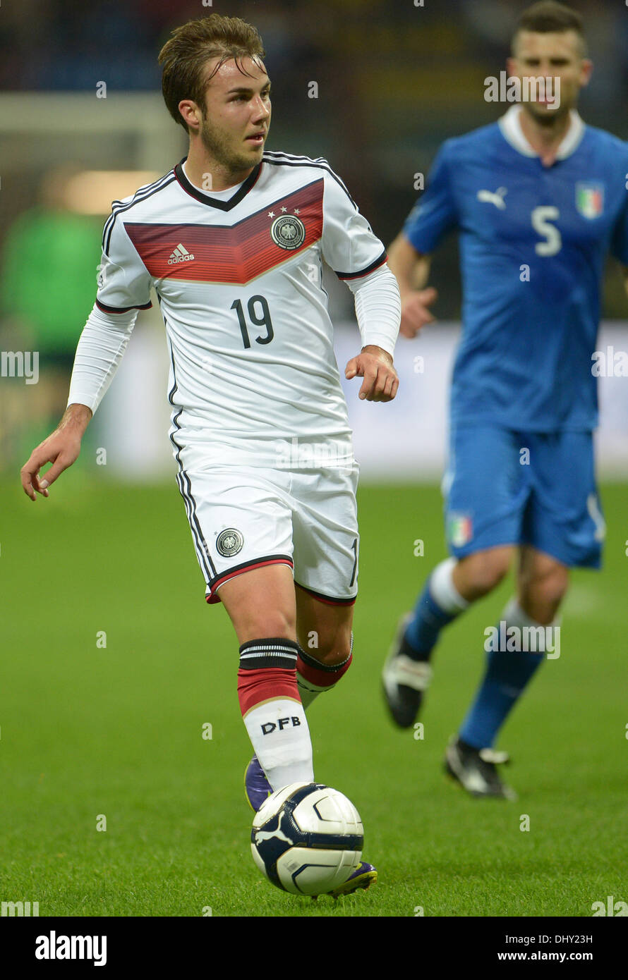Milan, Italy. 15th Nov, 2013. Germany's Mario Goetze runs with the ball ...
