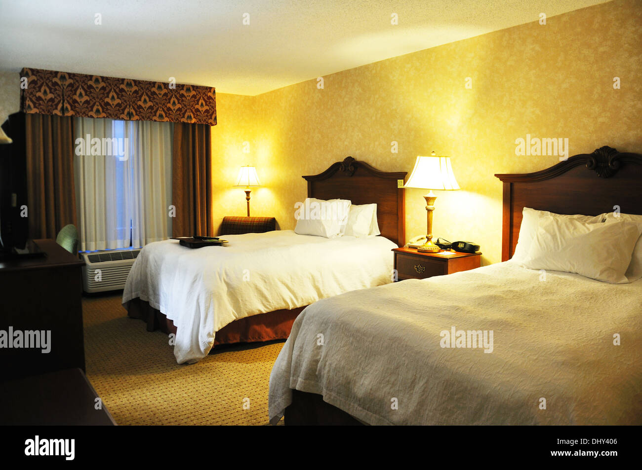 Hampton Inn hotel room, USA Stock Photo - Alamy