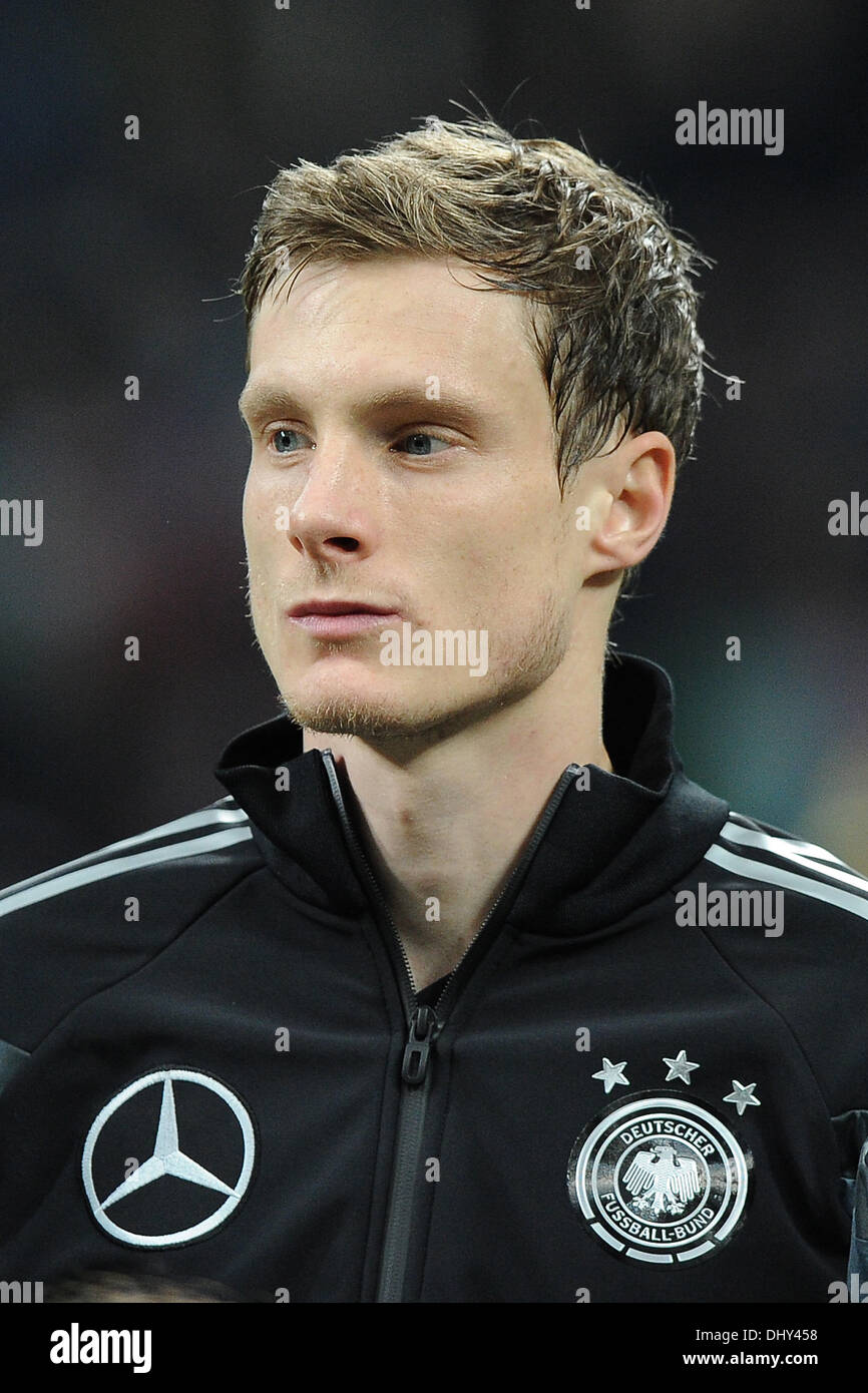 Milan, Italy. 15th Nov, 2013. Germany's Marcell Jansen is pictured ...