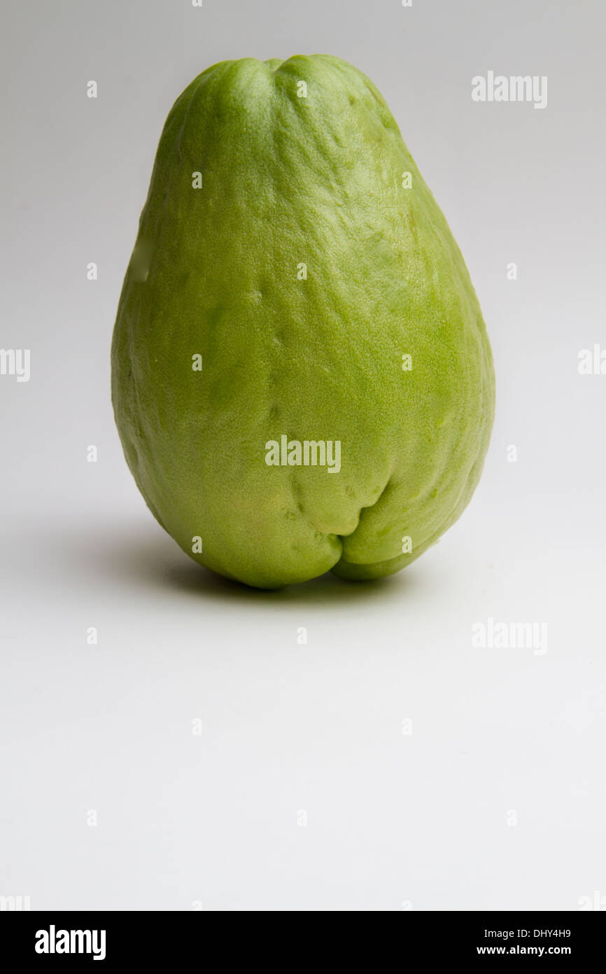 Chayote tropical fruit hi-res stock photography and images - Alamy