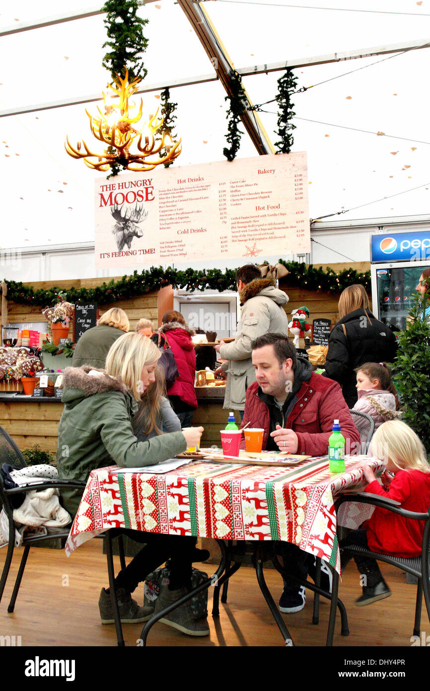 Woburn Sands, Milton Keynes, Bucks, UK. 16th November 2013. Santa Claus ...