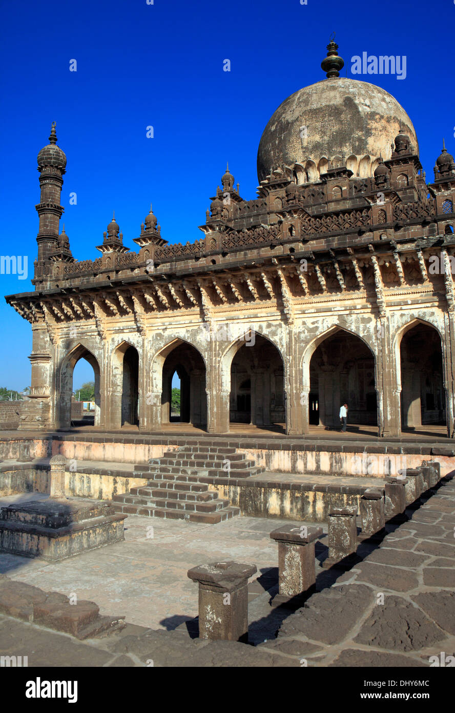 Gol Gumbaz, mausoleum of Mohammed Adil Shah (1657), Bijapur, Karnataka ...